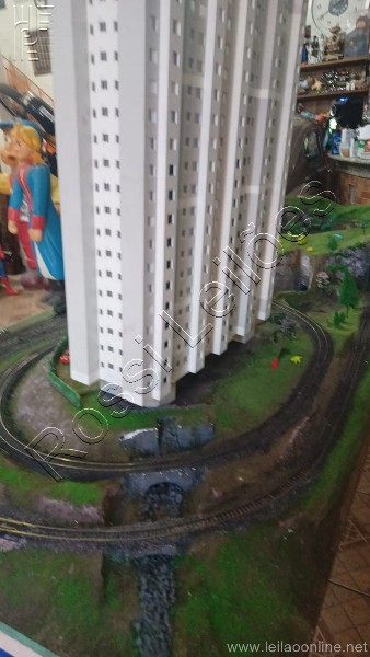 Leilão Online - [ VÍDEO ] MAQUETE FERRORAMA PROFISSIONAL, ELÉTRIC