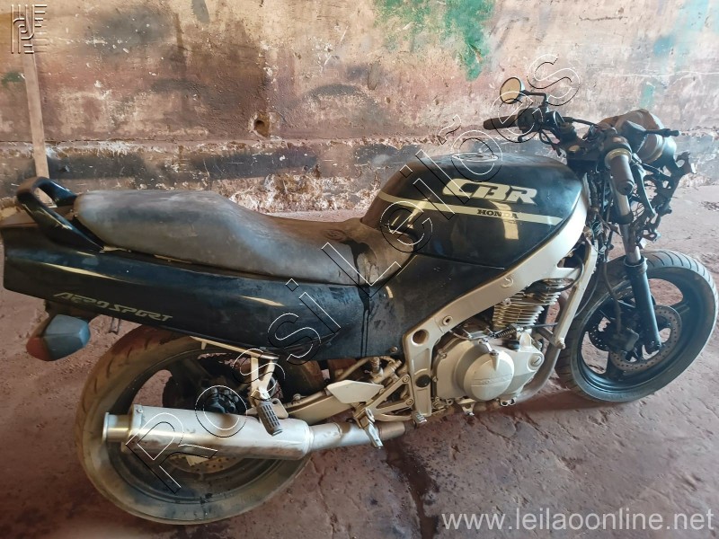 Leilão Online - Honda CBR 450 Década de 1990, Cor preta Sem Doc. Ve