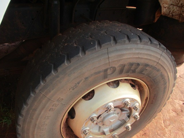 Leilão Online - CAMINHÃO MERCEDES BENZ LS 2638 6X4, ANO 2000/2000,