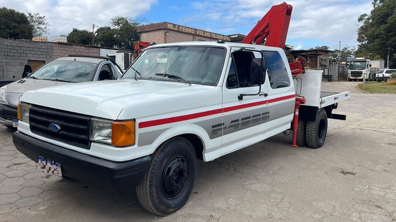 Leilão Online - Ford F4000 1994 - Munck 3500 - Pl final 5 -(Cab. Dupl