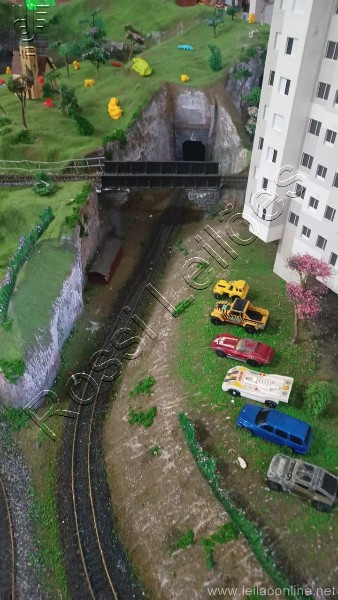 Leilão Online - [ VÍDEO ] MAQUETE FERRORAMA PROFISSIONAL, ELÉTRIC