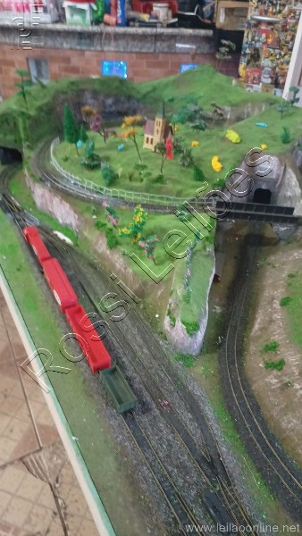 Leilão Online - [ VÍDEO ] MAQUETE FERRORAMA PROFISSIONAL, ELÉTRIC