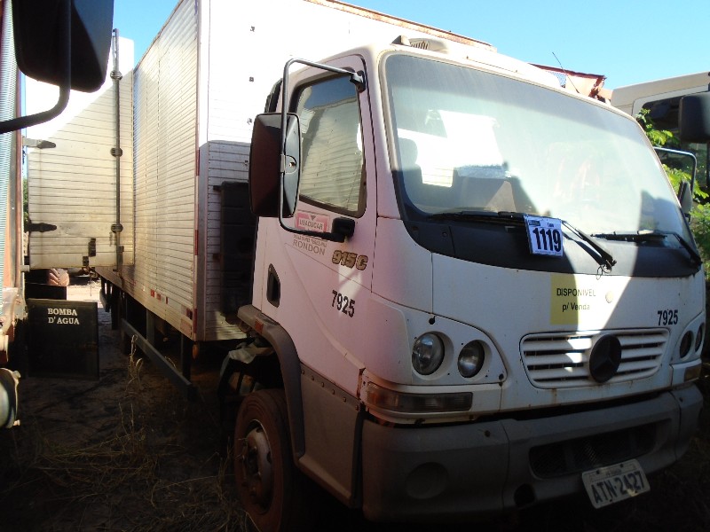 Leilão Online - CAMINHÃO MERCEDES BENZ 915C, ANO 2010/2011, BRANCO.