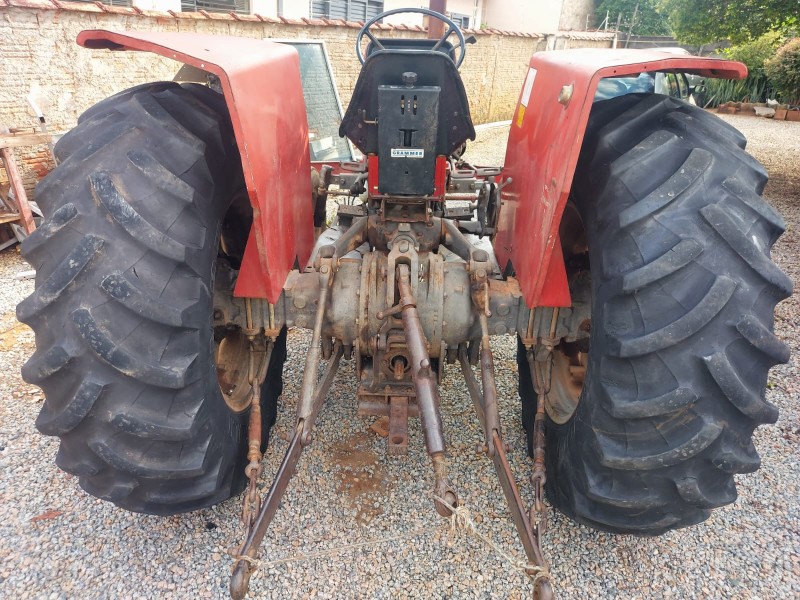 Leilão Online - [vídeo] Trator MF 270 - 1978 - único dono