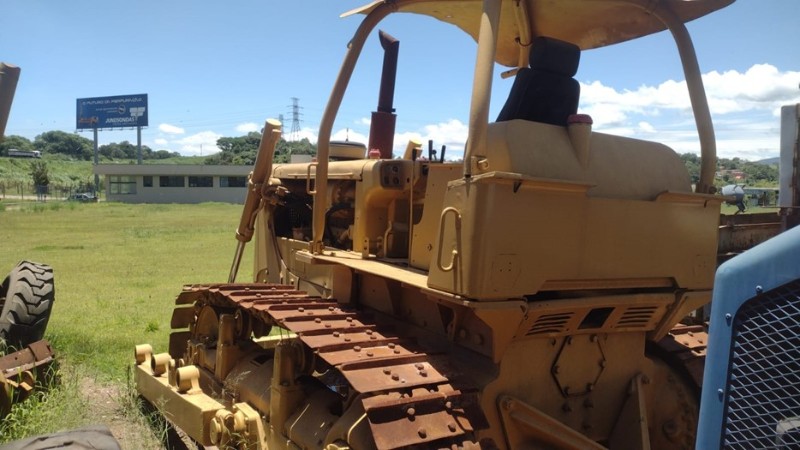 Leilão Online - Trator de Esteira Caterpillar D6-C - 1975