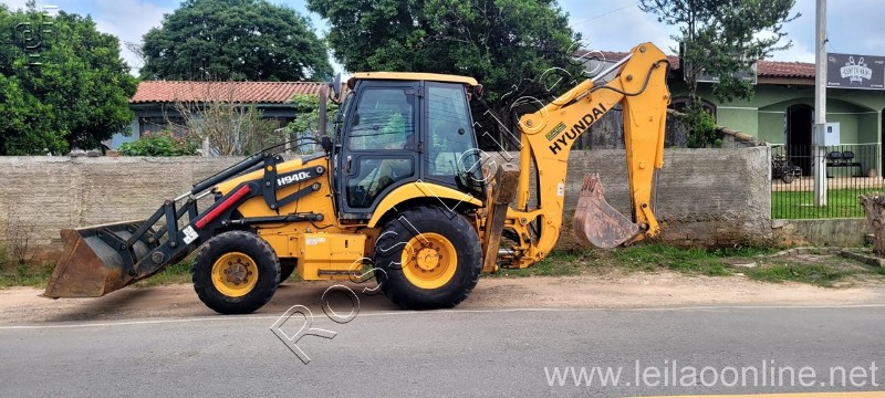 Leilão Online - Retroescavadeira Hyundai H940C ano 2014 operacional