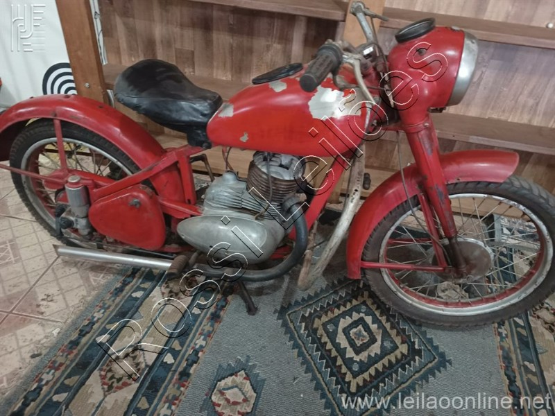 Leilão Online - MOTO JAWA 250cc ANO 1950, (PÓS GUERRA) RABO SECO. D
