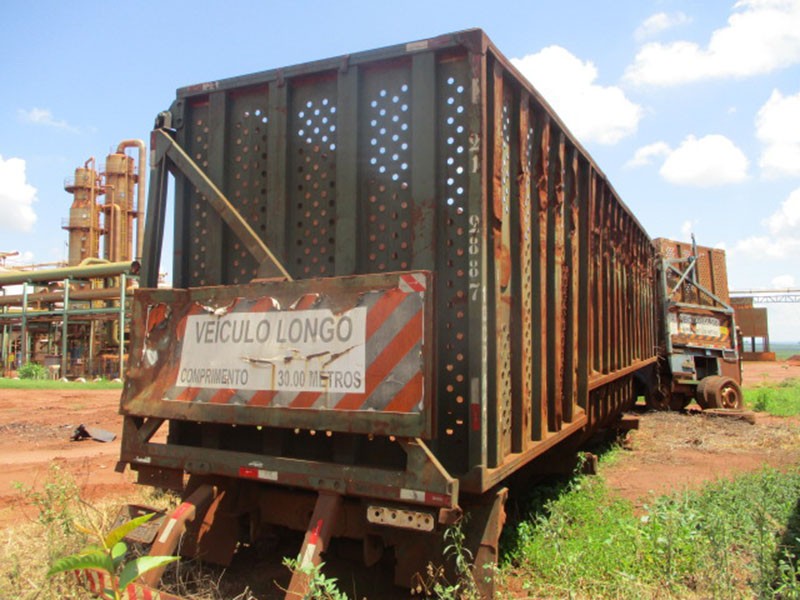 Leilão Online | SEMI REBOQUE RANDON SR CA; ANO 2002/2002; VERDE. - FR
