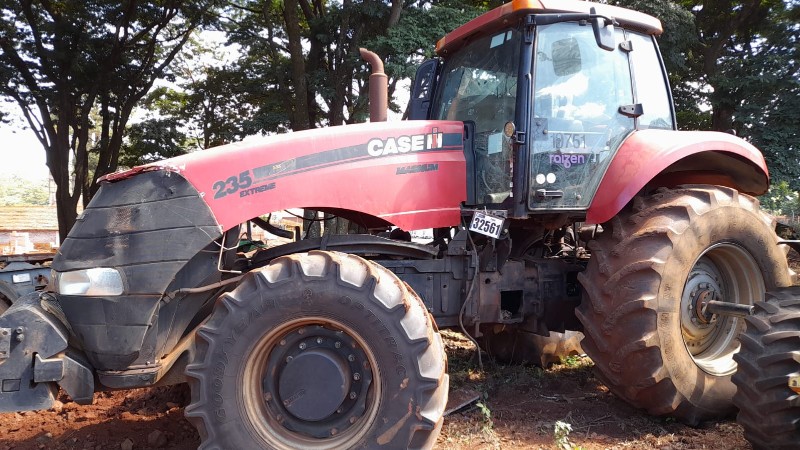 Leilão Online | TRATOR CASE MX 235 MAGNUM 4X4; ANO 2013. - FR10751.