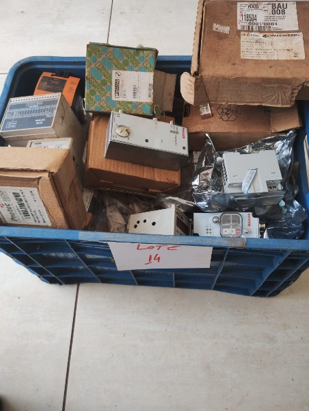 Leilão Online - Lote de material de automação - sensores e módulo