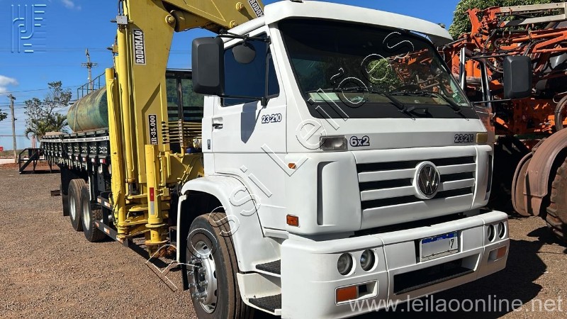 Leilão Online - [ VÍDEOS ] CAMINHÃO VW 23.210 ANO 2004/04 - COR BRA