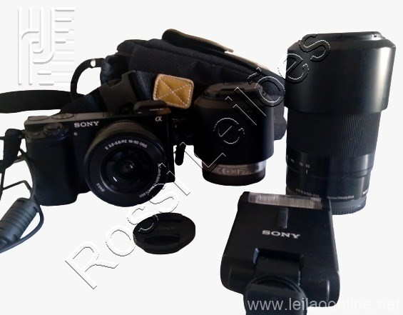 Leilão Online - KIT FOTOGRÁFICO SONY ALPHA 6000 + LENTES + FLASH
