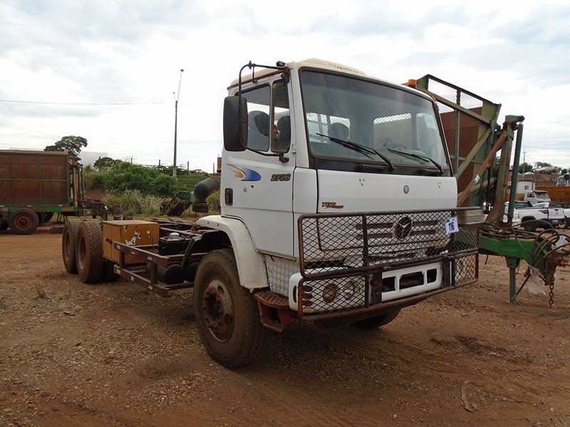 Leilão Online - CAMINHÃO MERCEDES BENZ 2726 K6X4; ANO 2009/2009; BR