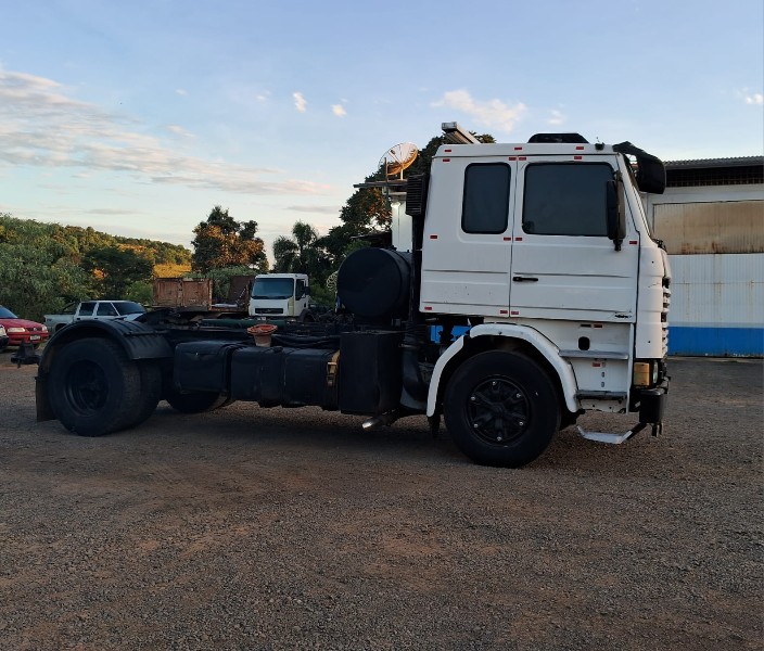 Leilão Online - SCANIA/R112 HS 4X2 1988 - Com guincho lança