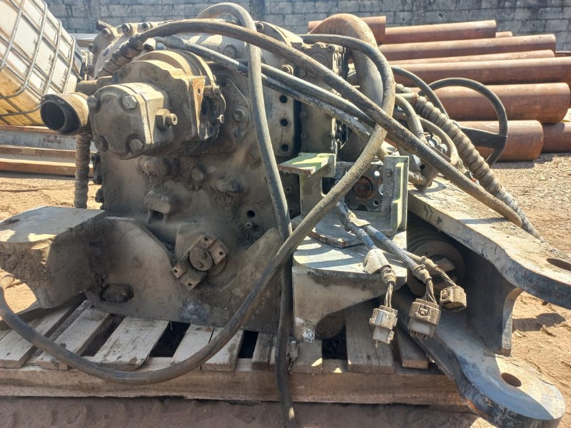 Leilão Online - Peças diversas para empilhadeira Clark C80D