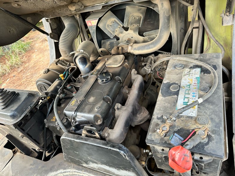 Leilão Online - Empilhadeira Clark CMP45L 2006 - Convertida à diesel