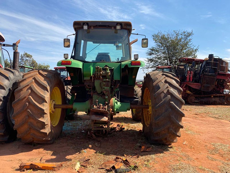 Leilão Online - TRATOR JOHN DEERE 7195 J; ANO 2016. - EQP.2003268.