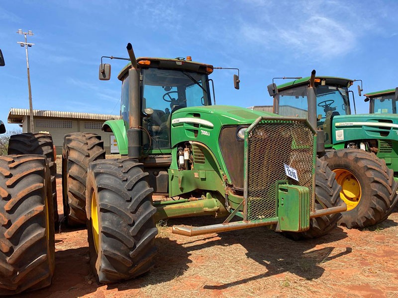 Leilão Online - TRATOR JOHN DEERE 7195 J; ANO 2016. - EQP.2003311.