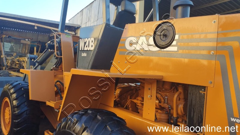 Leilão Online - PÁ CARREGADEIRA CASE MOD. W20B ANO 1988