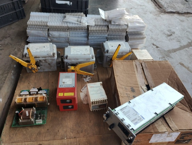 Leilão Online - Lote de material elétrico