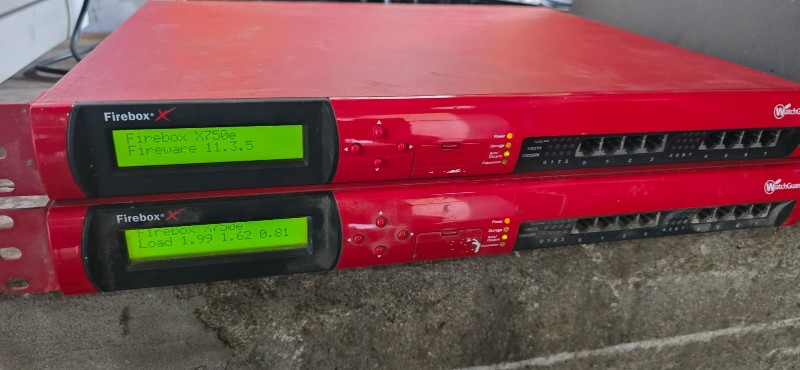 Leilão Online - Lote com: 02 switchs Firebox watch guard