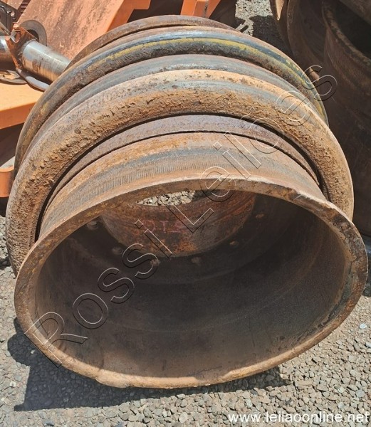 Leilão Online - RODA DA VOLVO A35