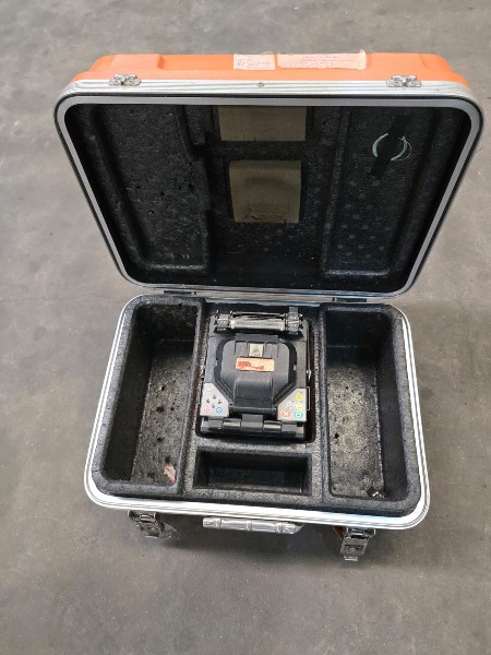 Leilão Online | Maquina de fusão de fibra otica Marca: Sumitomo - M