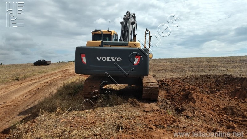 Leilão Online - [ VÍDEO ] Escavadeira Volvo Ec 220D Ano 2015 Operaci