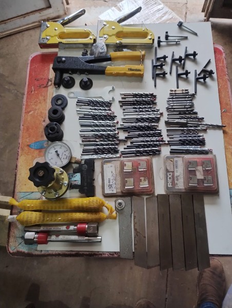 Leilão Online - Lote de material diverso