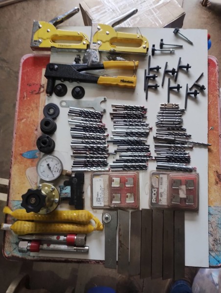 Leilão Online - Lote de material diverso