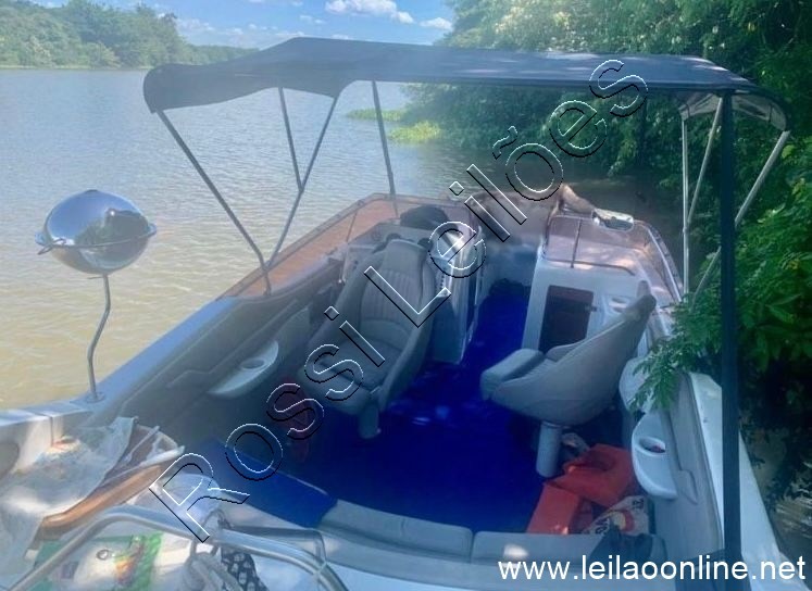 Leilão Online - LANCHA DIAMAR ANO 1993 23 PÉS ( 7,60MTS) MOTOR CARB