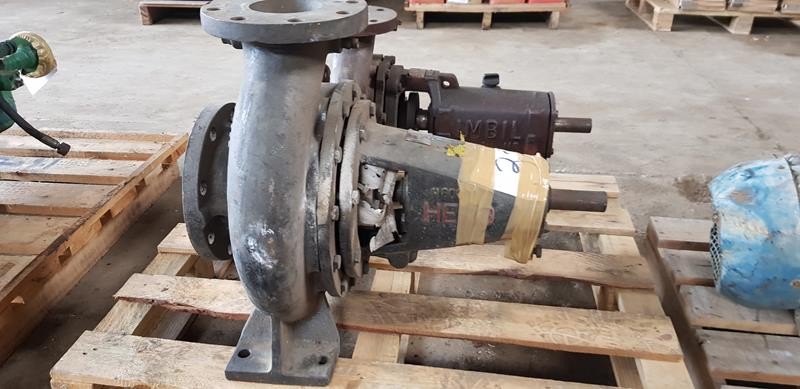 Leilão Online - 02 BOMBAS D'ÁGUA SEM MOTOR