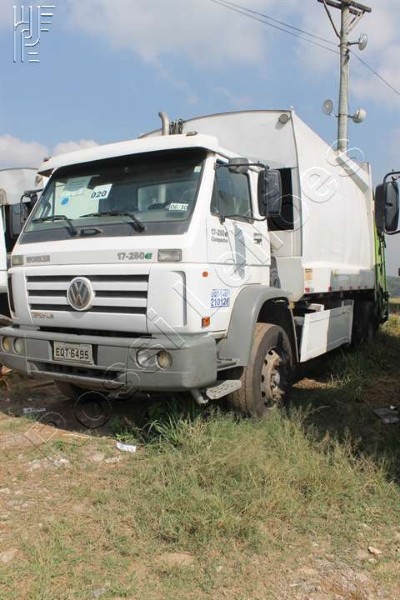 Leilão Online - Caminhão VW 17-250E Placa: EQT6495 RENAVAM: 2727039