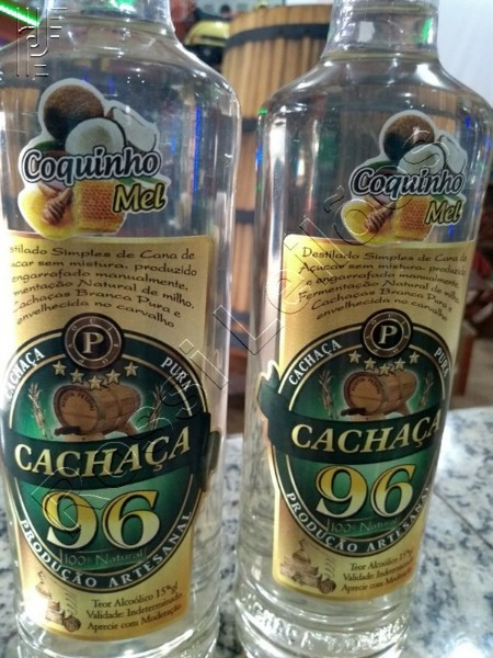 Leilão Online - 30 GARRAFAS DE CACHAÇA COQUINHO MEL - 700ml CADA GA