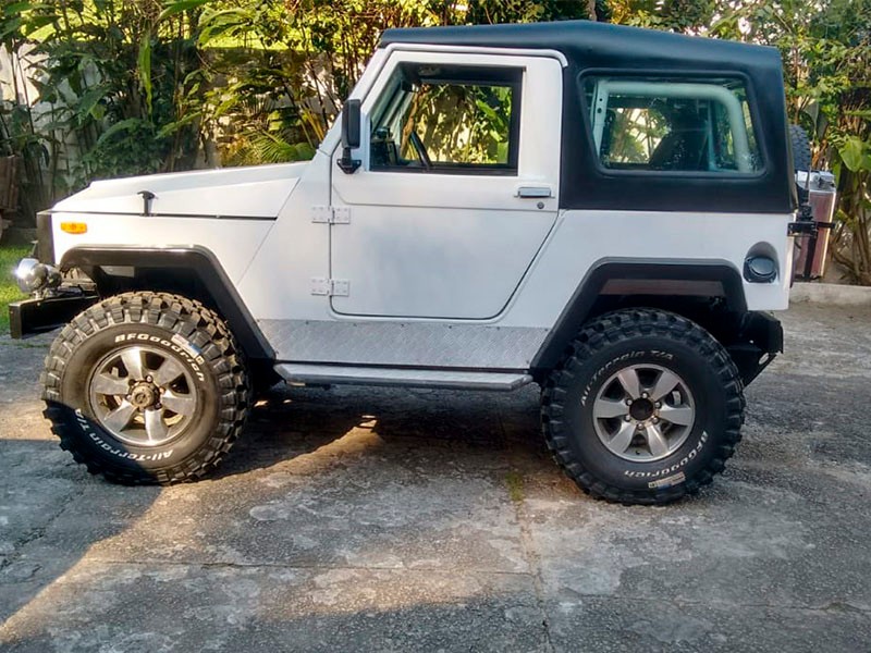 Leilão Online - ENGESA; ENGESA 4 4X4; 1986/1986; BRANCA; GASOLINA