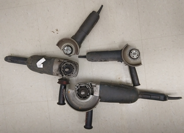 Leilão Online - SLB-002-2018 - 4 ESMERILHADEIRA MODELO GWS 26-180