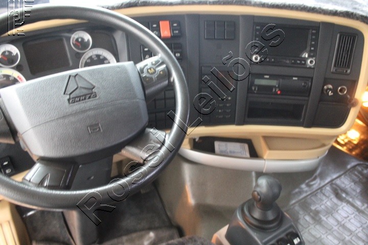 Leilão Online - CAVALO MEC. CNHTC SINOTRUCK HOWO A1 PRATA 2012 2012