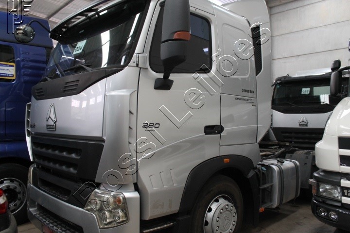 Leilão Online - CAVALO MEC. CNHTC SINOTRUCK HOWO A1 PRATA 2012 2012