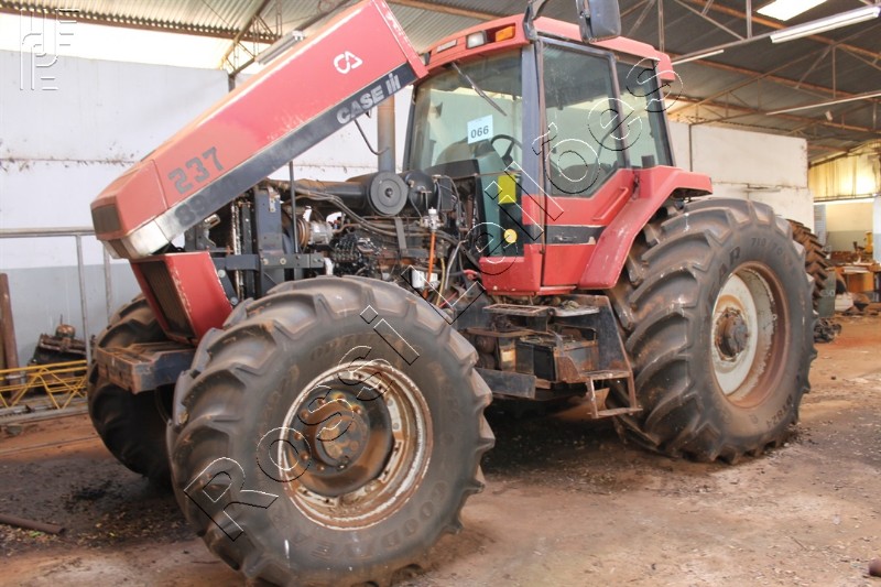 Leilão Online - CASE 8940 4X4 MAGNUM SUPER TRATOR ANO: 2000 FROTA: 1