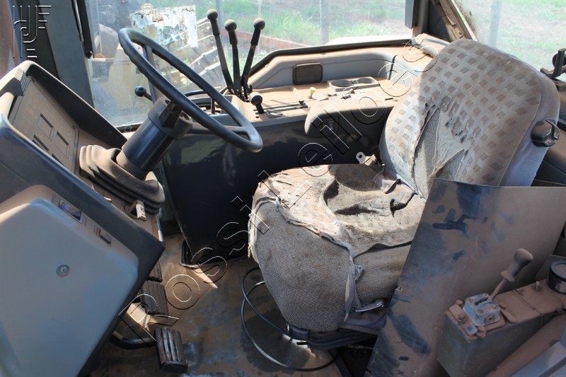 Leilão Online - CASE 8940 4X4 MAGNUM SUPER TRATOR ANO: 2000 FROTA:10