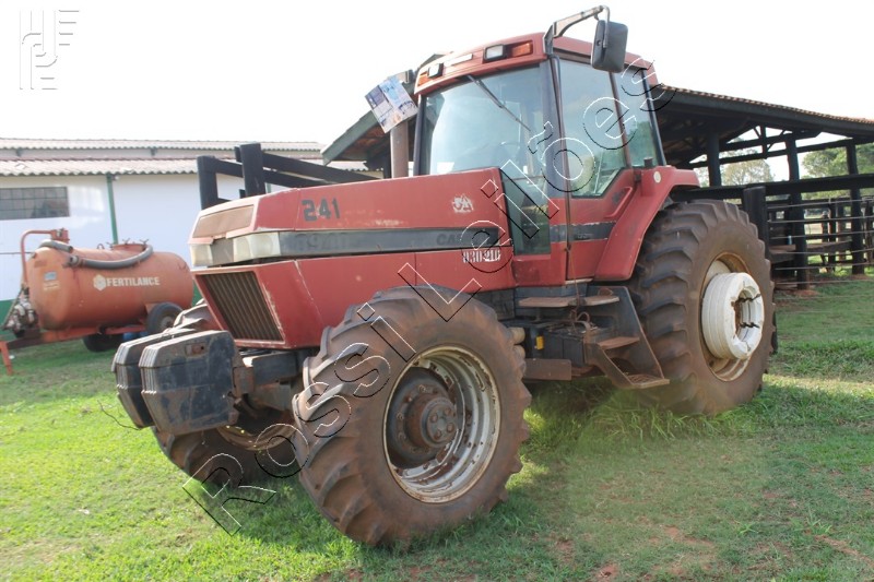 Leilão Online - CASE 8940 4X4 MAGNUM SUPER TRATOR ANO: 2000 FROTA: 1