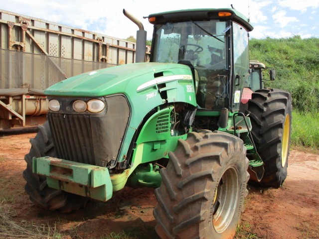 Leilão Online - TRATOR J.DEERE 7195J 4X4, ANO 2012, SÉRIE BM7195JCC