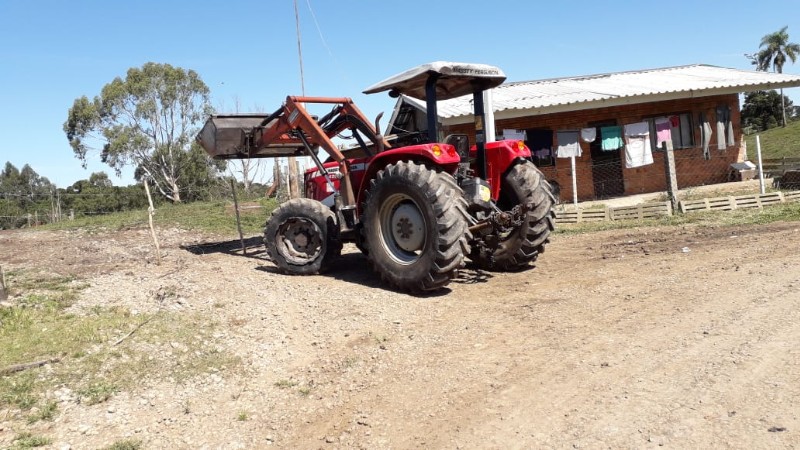Leilão Online - TRATOR MF 4265 2011 ( Sem equipamento (pá) - Funcion