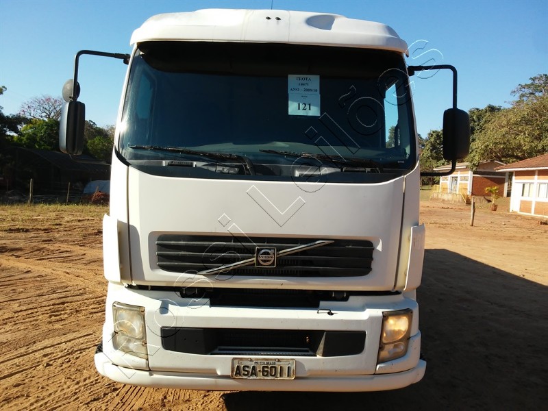 Leilão Online - Cam. Volvo VM 260 - Ano 2009 - Cor Branco C/Carroce