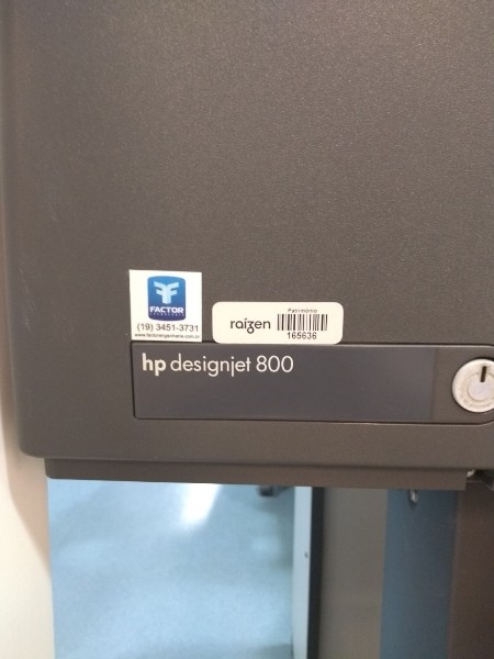 Leilão Online - IMPRESSORA HP DESIGNJET 800 MOD C7780B, PATR. 165636,