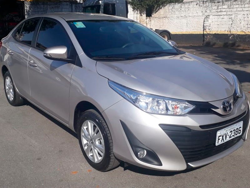 Leilão Online - TOYOTA; YARIS SD XL 15 AT; 2019/2019; PRATA; ALCO./GA