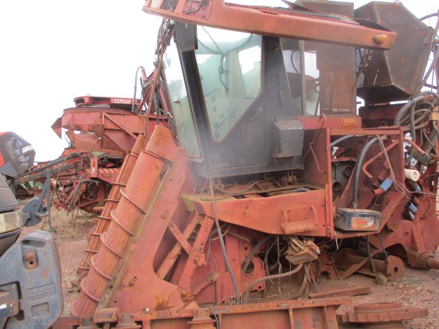 Leilão Online - COLHEDORA CASE 7700, FR23609, UND SERRA