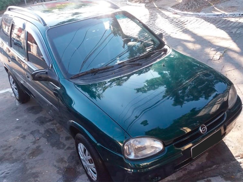 Leilão Online - GM; CORSA GL W; 1998/1999; VERDE; GASOLINA - FUNCIONA