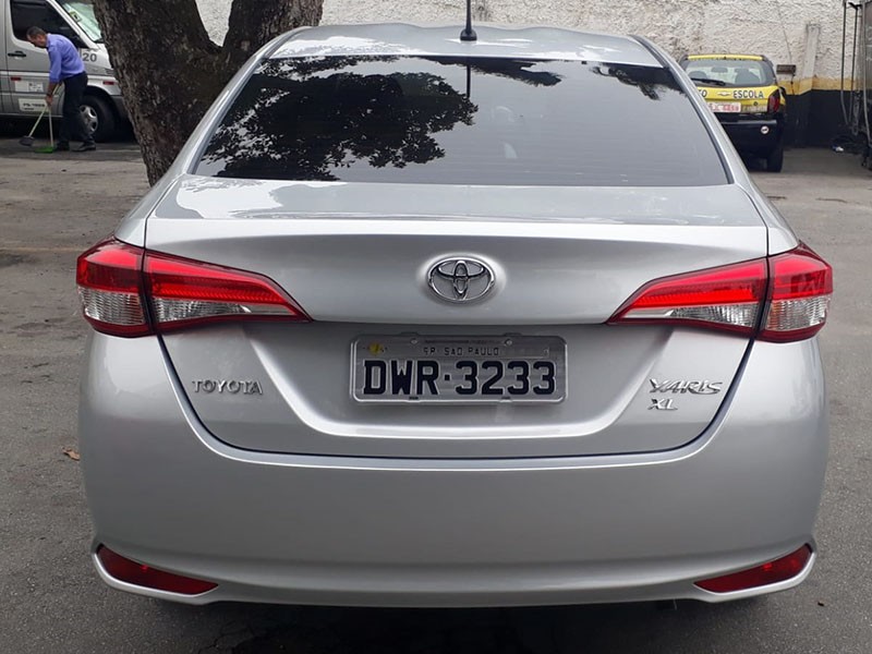 Leilão Online - TOYOTA; YARIS SD XL 15 AT; 2019/2019; PRATA; ALCO./GA
