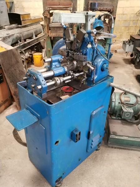 Leilão Online - TORNO AUTOMÁTICO TRAUB A15 (POSSUI PROTEÇÃO E ALI